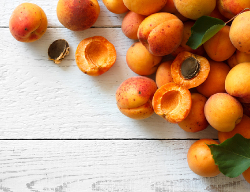 C'est la saison de l'abricot, dont la récolte a quelque peu chuté en France