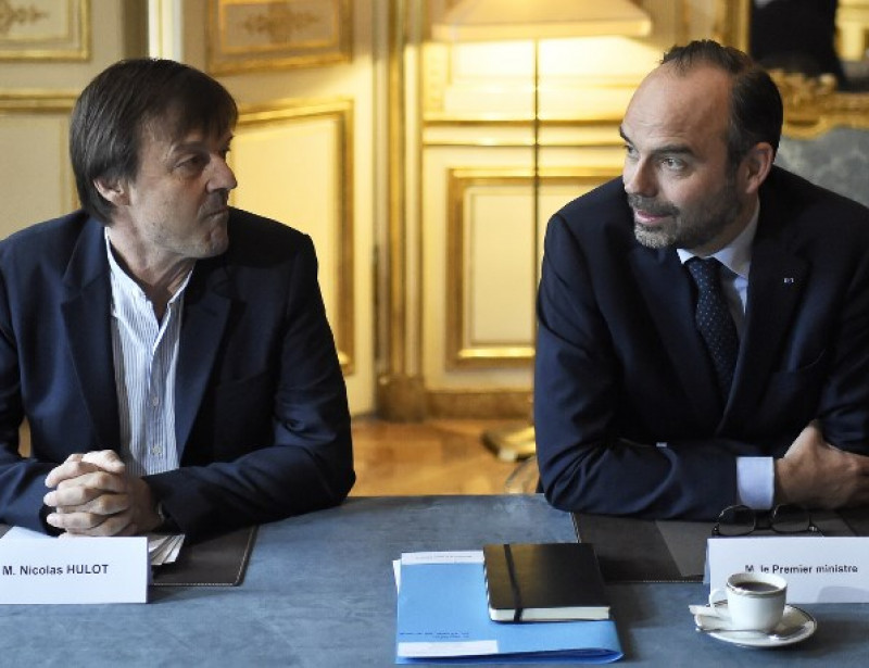 Remaniement: Philippe fera des propositions dans "les jours qui viennent"